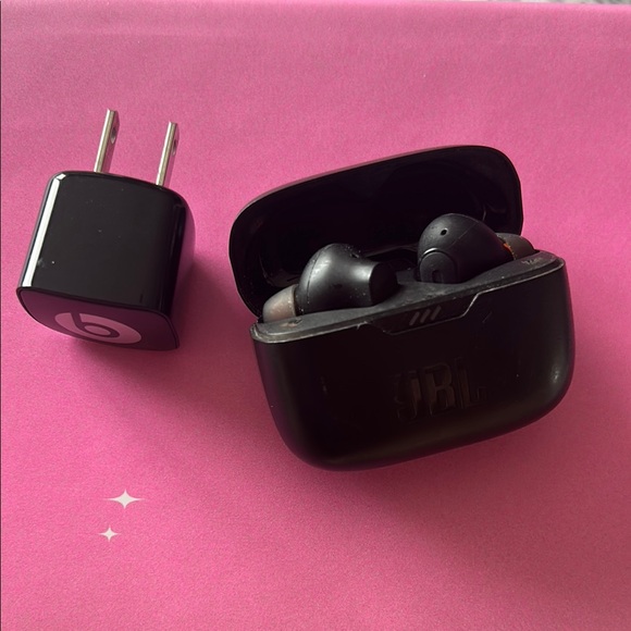 JBL | Headphones | Jbl Black Wireless Earbuds With Charger | Poshmark